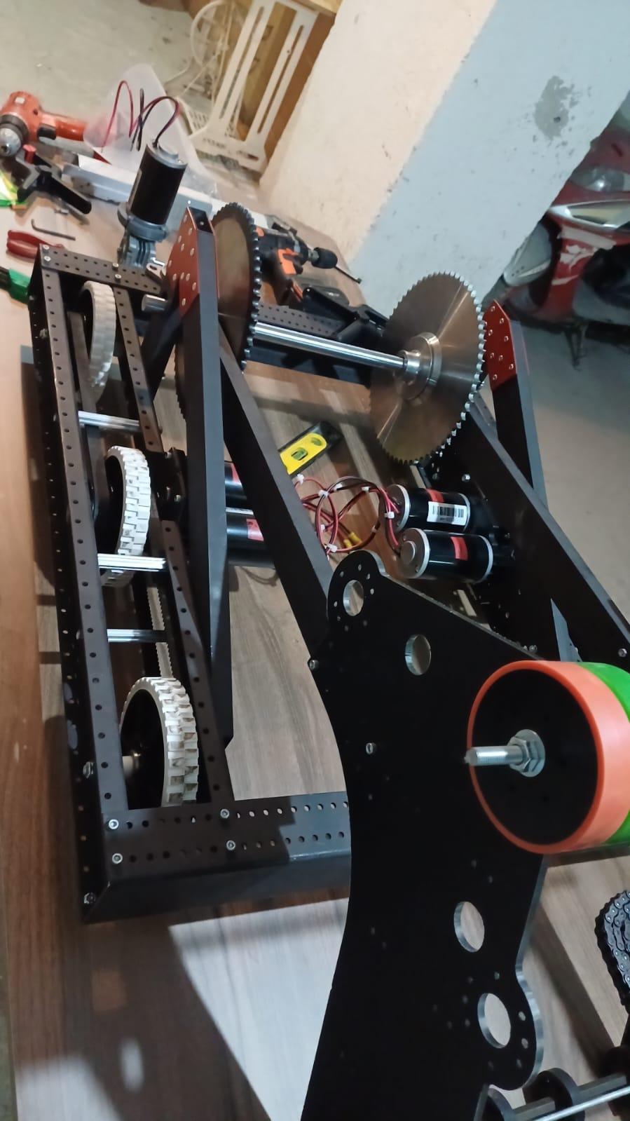 First Robotic Competition #9690 Defuse Robotıcs | GrabCAD Tutorials