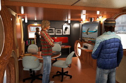 GrabCAD Office Mobile Meeting Room | Engineering & Design Challenges ...