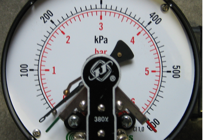 Manometer 0-600 kPa ( 0-6 bar ) - G1/2" - Autodesk Inventor - 3D CAD ...